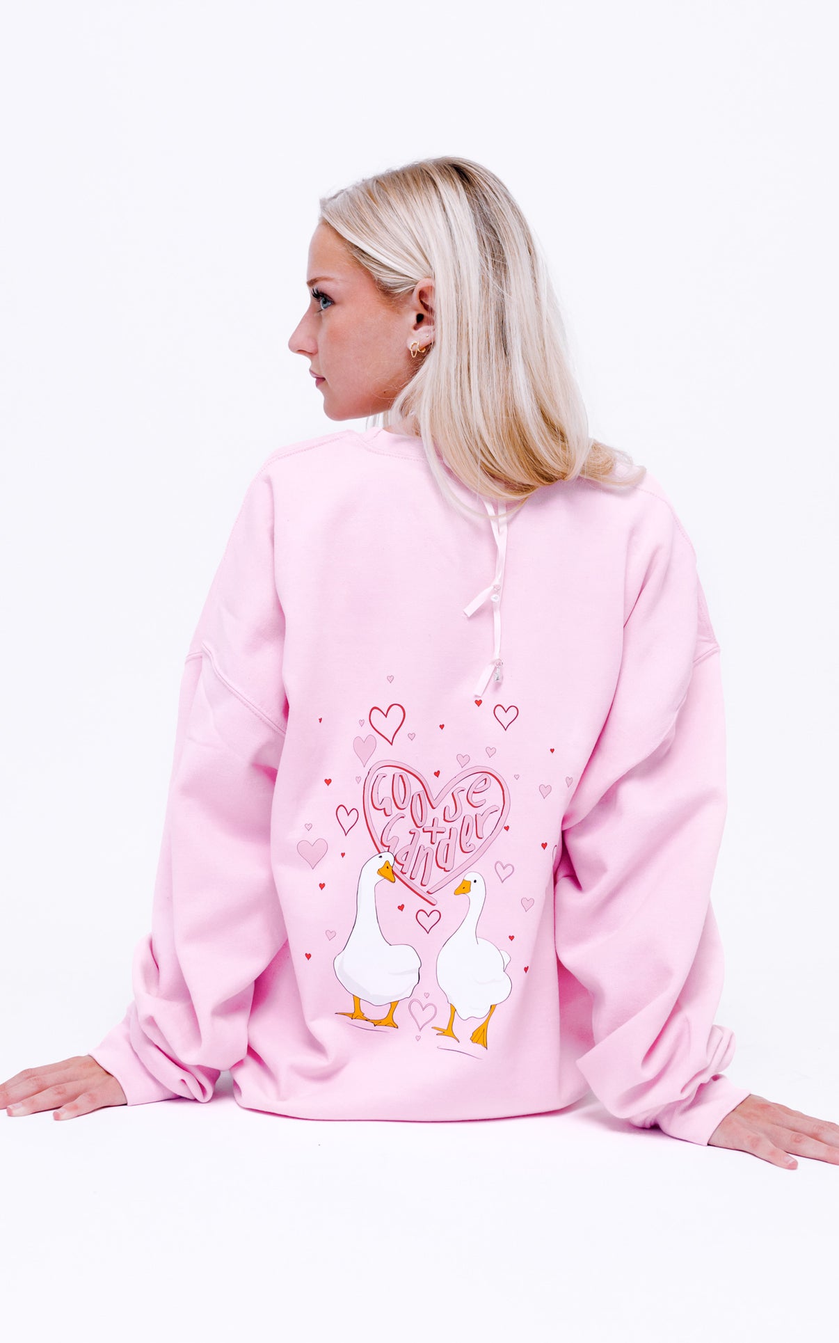 Heart Club Goose Sweatshirt - Baby Pink – Goose & Gander