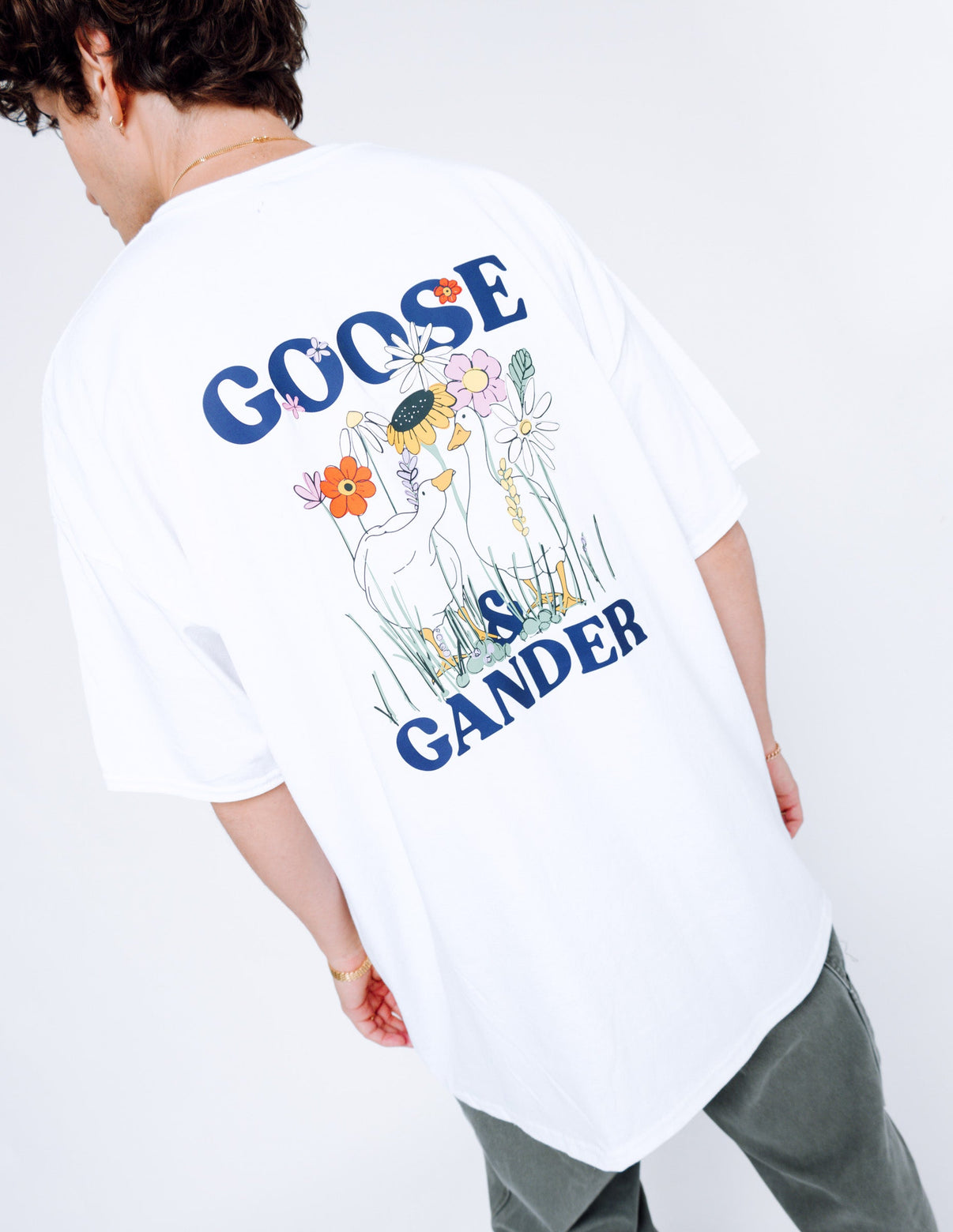 Unisex White Wild Goose Short Sleeve T-Shirt – Goose & Gander